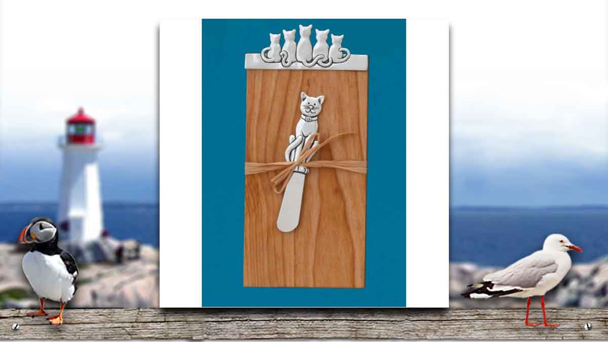 Cats Small Pate Board With Small Pate - The Made in Nova Scotia Store